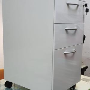 Jual jual Lemari Laci Besi 2 Laci 1 Laci File Warna Putih Ada Roda ...