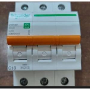 Jual SCHNEIDER MCB DOMAE 3P 10A DOMF01310 (baru) 1 DOS = 4/48 (LIST) - Kota Palu ...