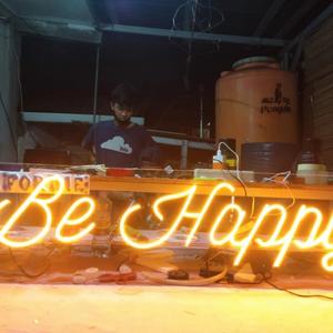 Jual PREMIUM Lampu LED Neon Text Tulisan "Be Happy" pesanan kak Ike ...