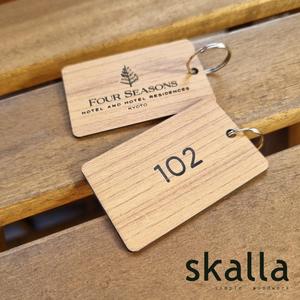 Jual Wooden Hotel Keychain gantungan kunci kayu hotel apartment kos ...