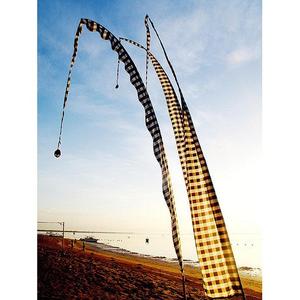 Jual Umbul-Umbul Penjor Bali 5 Meter Poleng Catur Kotak-Kotak - Kota ...