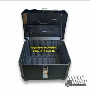 Jual Top Box Motor Pannier Badak Hitam 36 Liter Alumunium Adventure ...