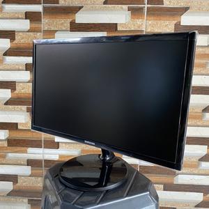 Jual MONITOR SAMSUNG 22 INCH FULL HD RESOLUSI 1920X1080 MANTAP ...