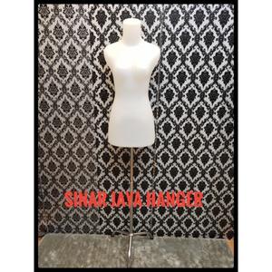 Jual Manekin DM setengah Body plastik tanpa kepala Cewek + Tiang besi ...