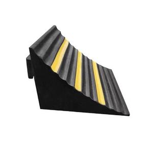 Jual Rubber Wheel Chock Besar mobil Container Truk Anti-Selip rv ...