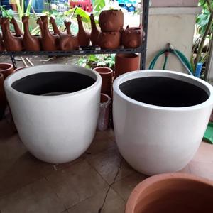 Jual POT BESAR ,POT TANAMAN DARI GERABAH TANAH LIAT D60 - Hitam - Kab ...