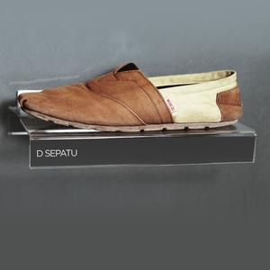Jual Display sepatu / akrilik display sepatu / tempat sepatu / display ...