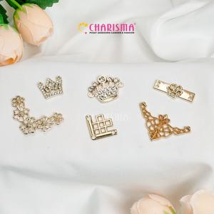 Promo Charisma Label Plat Besi Motif 3 - Label Tag Besi / Plat Hijab ...