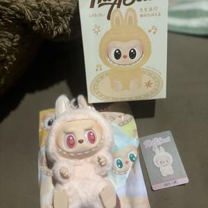 Jual labubu v2 pink dada ( most wanted ) rare - Kab. Tangerang ...