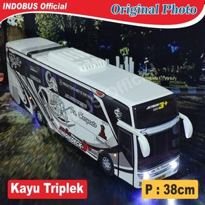 Jual Indobus Miniatur Bus Bis Haryanto Livery Ramashinta Putih Guncang ...