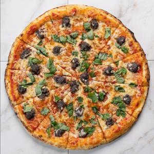 Jual Oma Elly Kitchen - 50 CM PIzza Homemade Beef Fennel - Jakarta ...