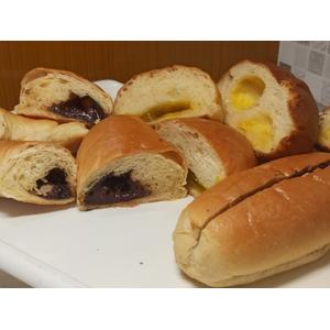 Jual UC1. roti panggang/jajanan pasar/roti manis/roti jadul/kue namsen ...