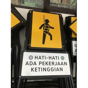 Jual DENS RAMBU KESELAMATAN HATI HATI PEKERJAAN KETINGGIAN SAFETY SIGN ...