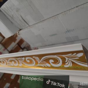 Jual lis plafon pvc plafon pvc lis plafon lis plafon tempel list plat ...