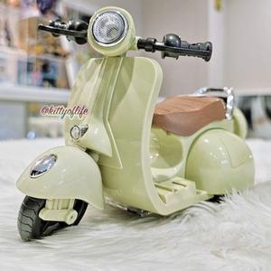 Jual Motor Vespa For Popmart Labubu Upset Duck Light Panache Green ...