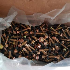 Jual BAUT ROOFING 3CM 1 DUS/ BAUT BAJA RINGAN/ BAUT SPANDEK/ SEKRUP ...