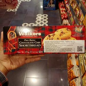 Jual Walkers Chocolate Chip Shortbread 175gr - Biscuits - Jakarta Barat ...