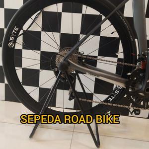 Jual Penawaran Terbatas Paddock Sepeda / Standar Paddock - Hitam ...