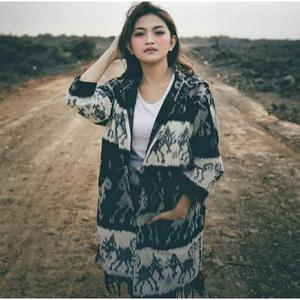 Jual PAKAIAN OUTER HOODIE BATIK TENUN MOTIF SUMBA ETNIK JUMBO PREMIUM ...