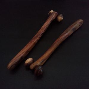 Jual ALAT PIJAT KAYU ROLL SONOKELING Reflexy Kerajinan Tradisional ...