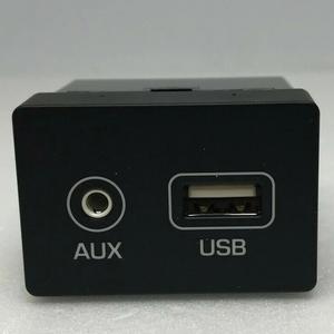 Jual AUX & USB Jack Assy For Hyundai Tucson 2016 2017 USB Reader AUX ...