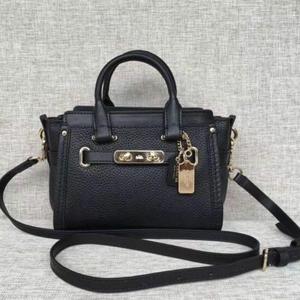 Jual TAS Coaċh 36235 Black Pebble Leather Swagger Sacthel Crossbody ...