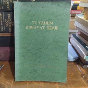 Jual 77 tahun riwayat hidup prof dr Moh Ali Hanafiah gelar Sutan ...