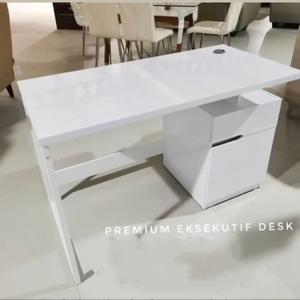 Jual Meja Komputer Gaming Meja Kerja Staff Admin Kantor Putih Kaki Besi ...
