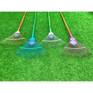 Jual Alat Kebersihan Sapu Taman Besi/Garu Gagang Kayu - Jakarta Barat ...