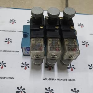 Jual 3 way solenoid valve mac 35A-SCB-DDFJ-3KD + Manifold 3 Baris Best - Kota Surabaya - SINAR ...