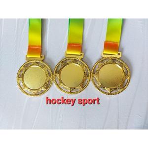 Jual Trophy Mendali Besi Tebal GOLD FREE TULISAN Surtian mall - Kota ...
