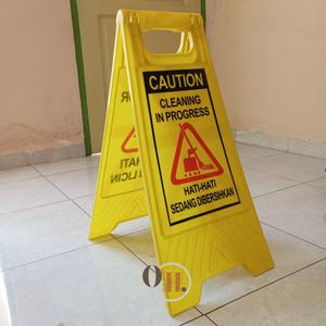 Jual Warning Sign Floor Wet Floor Papan Peringatan - Lantai Basah Licin ...