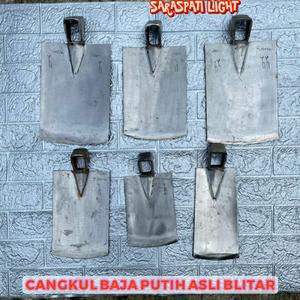 Jual Cangkul asli baja Putih khas blitar - Cangkul Pertanian perkebunan ...