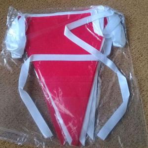 Jual Bendera merah putih kain segi tiga - Jakarta Selatan - Yellow ...