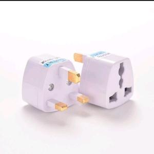 Jual ALAT LISTRIK SNI COLOKAN UK 3 PIN COLOKAN KAKI 3 TRAVEL ADAPTOR ...
