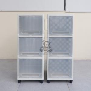 Jual Ready Rak Plastik Bening Susun 3 Club Flip Putih Gading Transparan ...