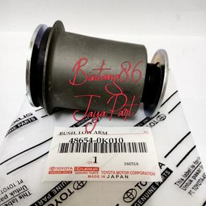 Jual BUSHING LOWER ARM DEPAN BAWAH KECIL INNOVA REBORN INOVA REBORN ...