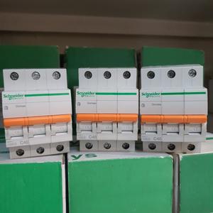 Jual mcb schneider domae 3P c40 40a original Best - Kota Surabaya - MANDALA TECH | Tokopedia