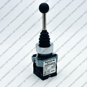 Jual SCHNEIDER JOYSTICK EKONOMIS 2 ARAH SPRING RETURN 2 NO XD2PA22CR ...