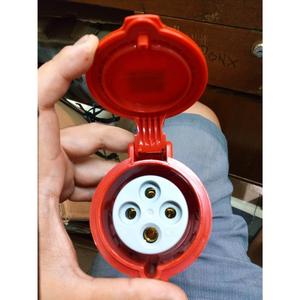 Jual Stop Kontak Mobile Socket 4 Kaki 16A 4 Kaki 16A 4K 16A - Kota ...