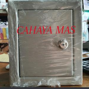 Jual BOX PANEL INDOR 17 x 20 / BOX PANEL 20 x17 INDOR - Jakarta Pusat ...