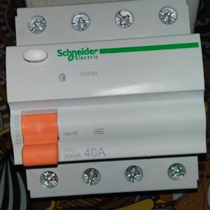 Jual ELCB 4P 40A 30MA RCCB 4P 40A 30MA SCHNEIDER DOM11029 KODE 870 ...