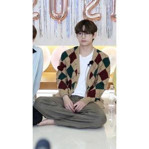 Jual [READY STOCK] / Cardigan taehyung BTS RUN / v cardigan vest ...