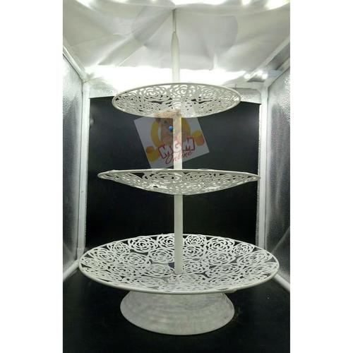 Jual Susun 3 Tempat cupcake dari Besi tebal dengan ukiran bunga menarik ...