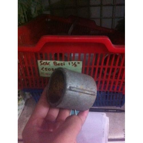 Jual sock sok besi 1 1/2 inch drat dalam di kedua bolong nya - Kota ...