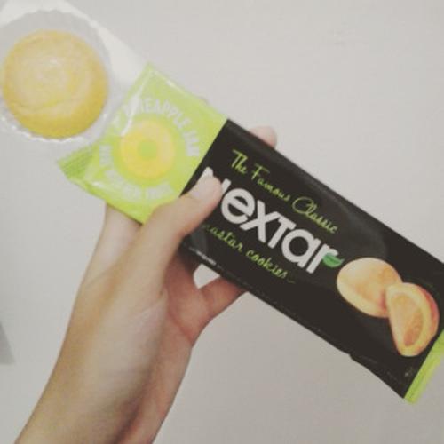 Jual NEXTAR - isi 3 Nastar Cookies (Kue Kukis) rasa Pineapple (nanas ...