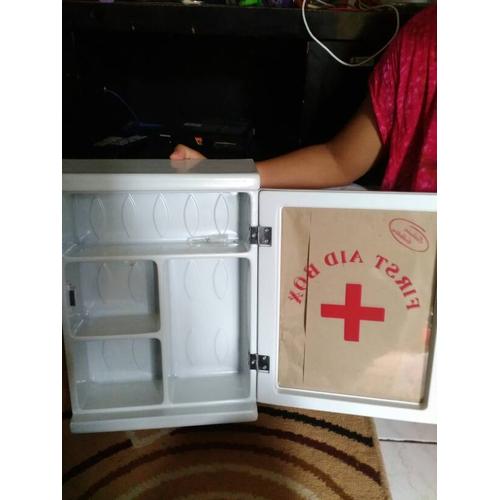 Jual first aid box, kotak obat, kotak obat mc 11 mirror - Jakarta ...