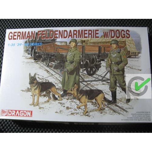 Jual Model Kit Dragon 1/35 - German Feldgendarmerie with dogs - Kota ...