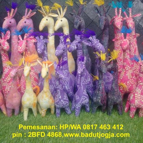 Jual Boneka Batik Hewan Jerapah 50 cm - Motif Tergantung Stok - Kab ...