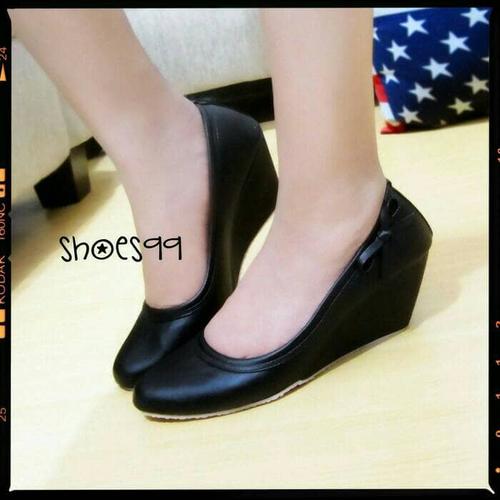 Jual sepatu wedges pita polos hitam putih 7cm wanita cewe kerja formal ...